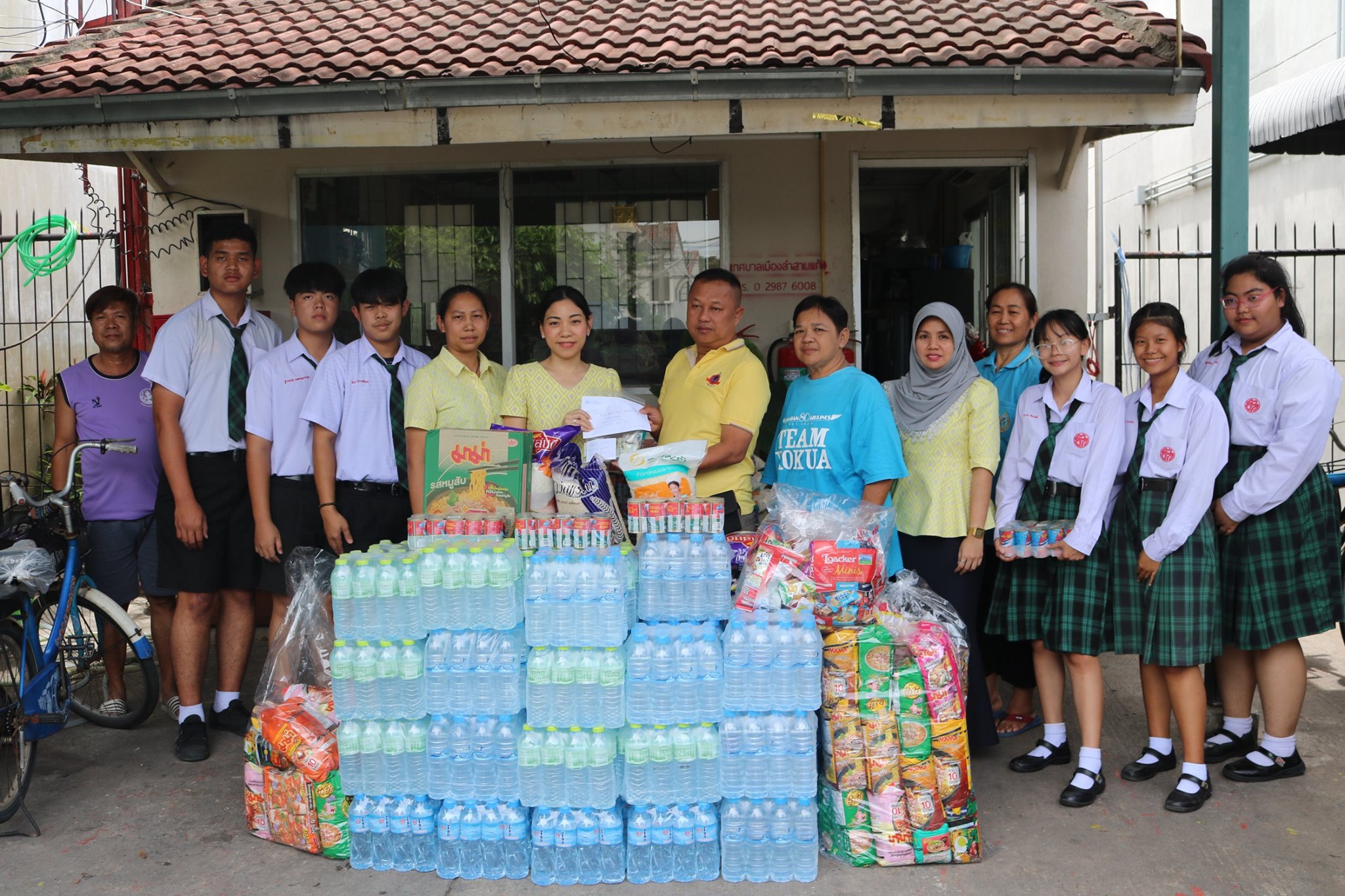 เตรียมบัณฑิต ปันน้ำใจเพื่อผู้ประสบภัยน้ำท่วม – โรงเรียนเตรียมบัณฑิต